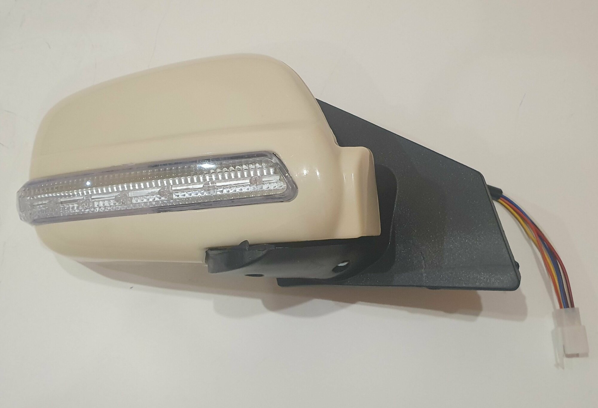 Зеркало заднего вида правое Geely MK Cross [1.5 16V 5MT хетчбэк] 101800481601