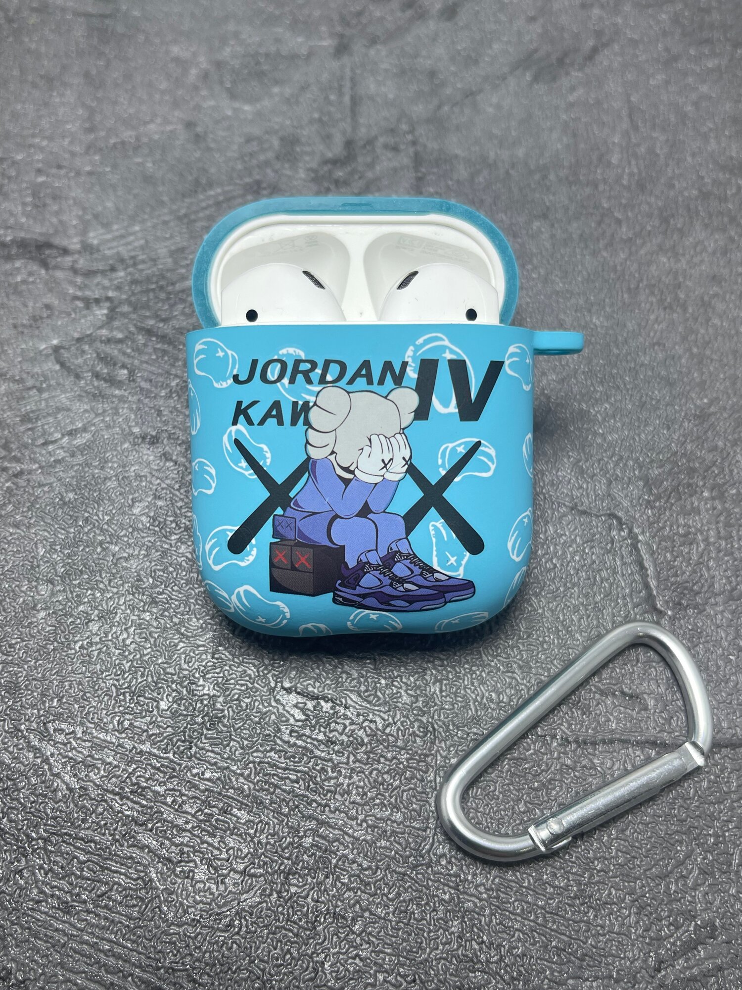 Чехол Luxo для беспроводных наушников AirPods 1 и AirPods 2, ударопрочный , с карабином