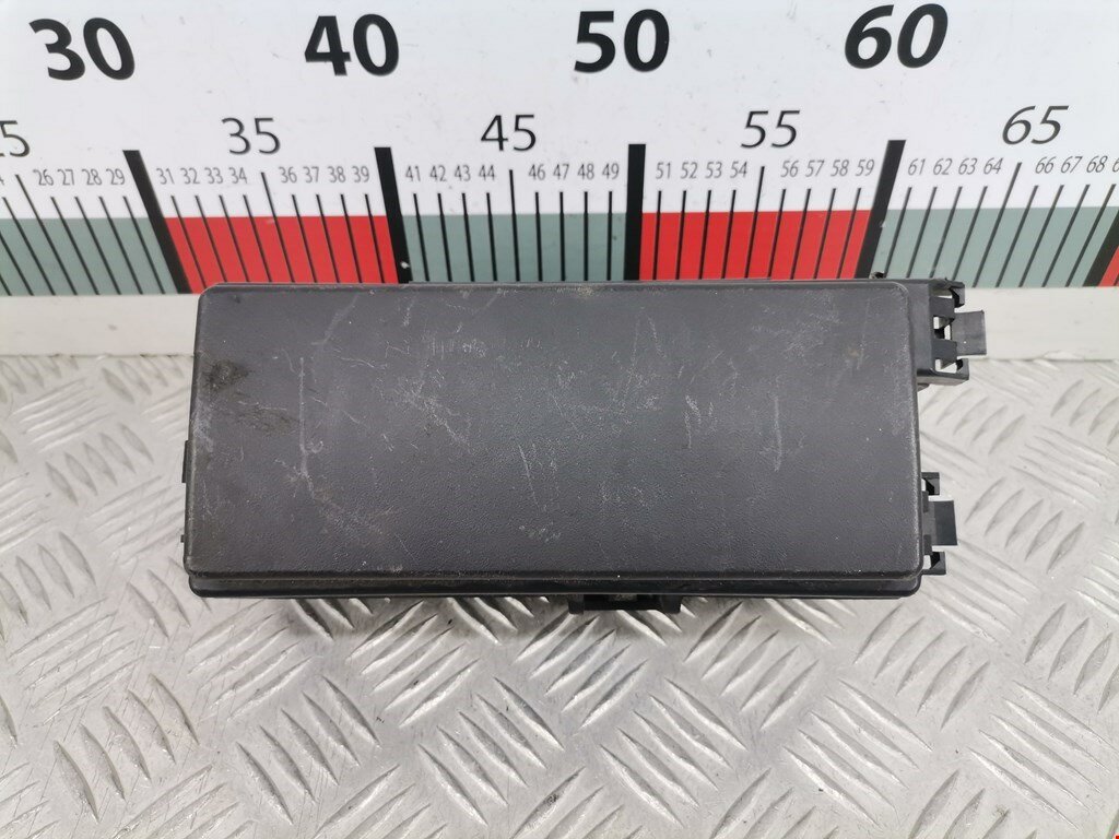 Блок реле Jeep Grand Cherokee 3 68039117AA арт. 1881305