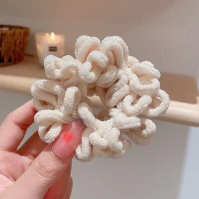 Мягкие плюшевые резинки для волос с помпоном PO-10