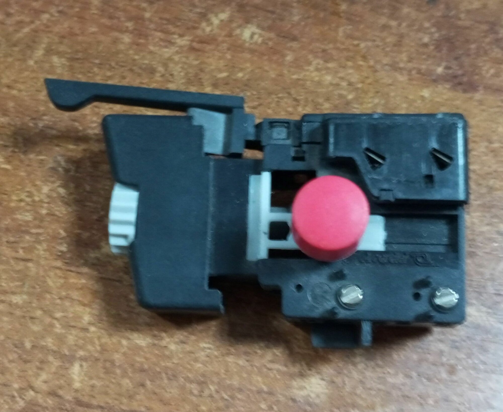 Выключатель дрели, пылезащищенный, реверс (174)* 01200043