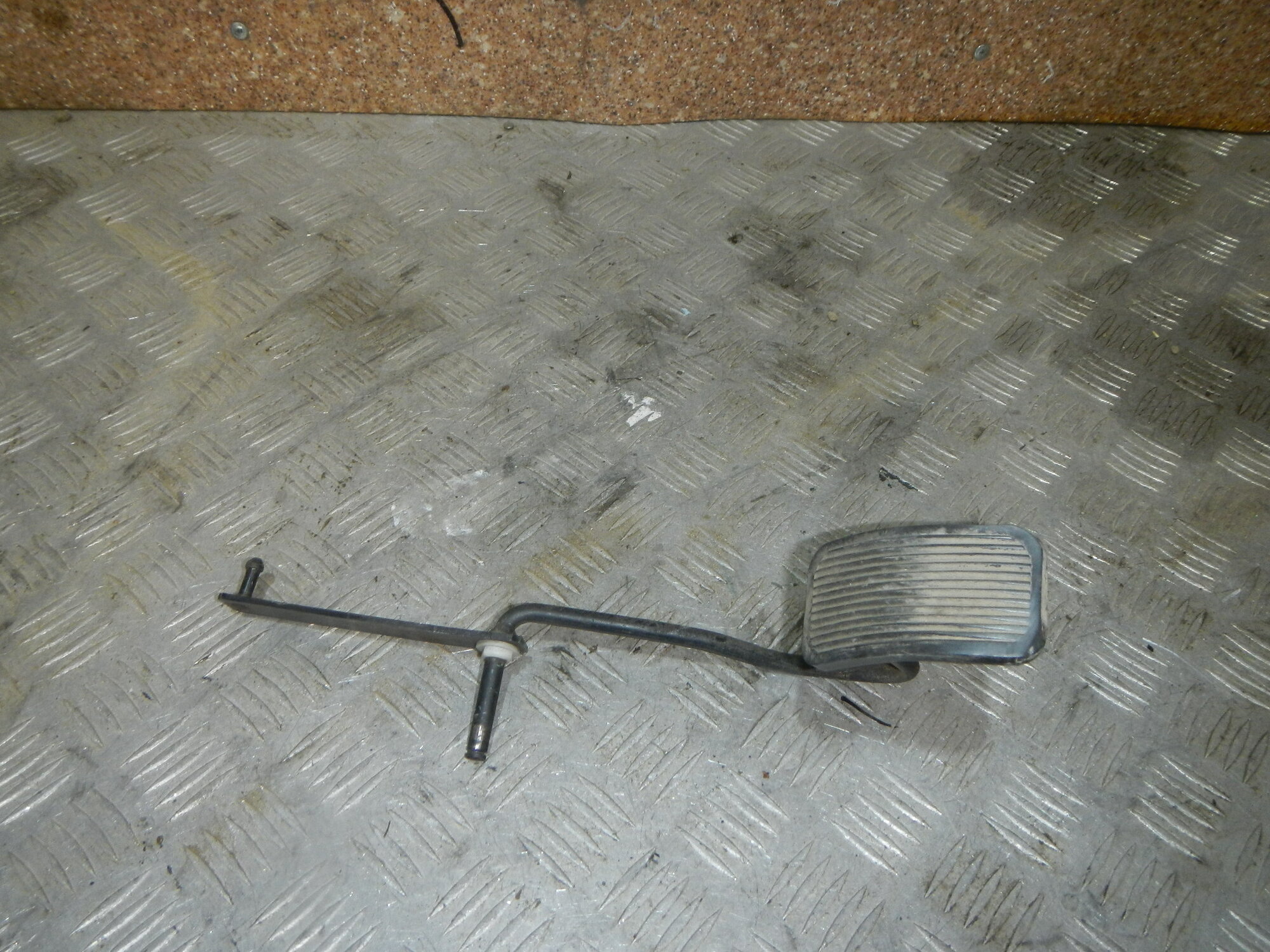 Б/У Педаль газа, ВАЗ (VAZ)-2115 ВАЗ 2115 Без повреждений. 594229 LADA арт. 21080110801300