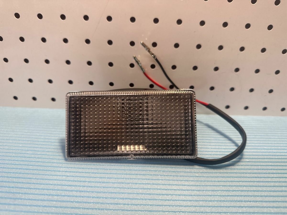 Фонарь стояночный белый VOLVO FM, FH12