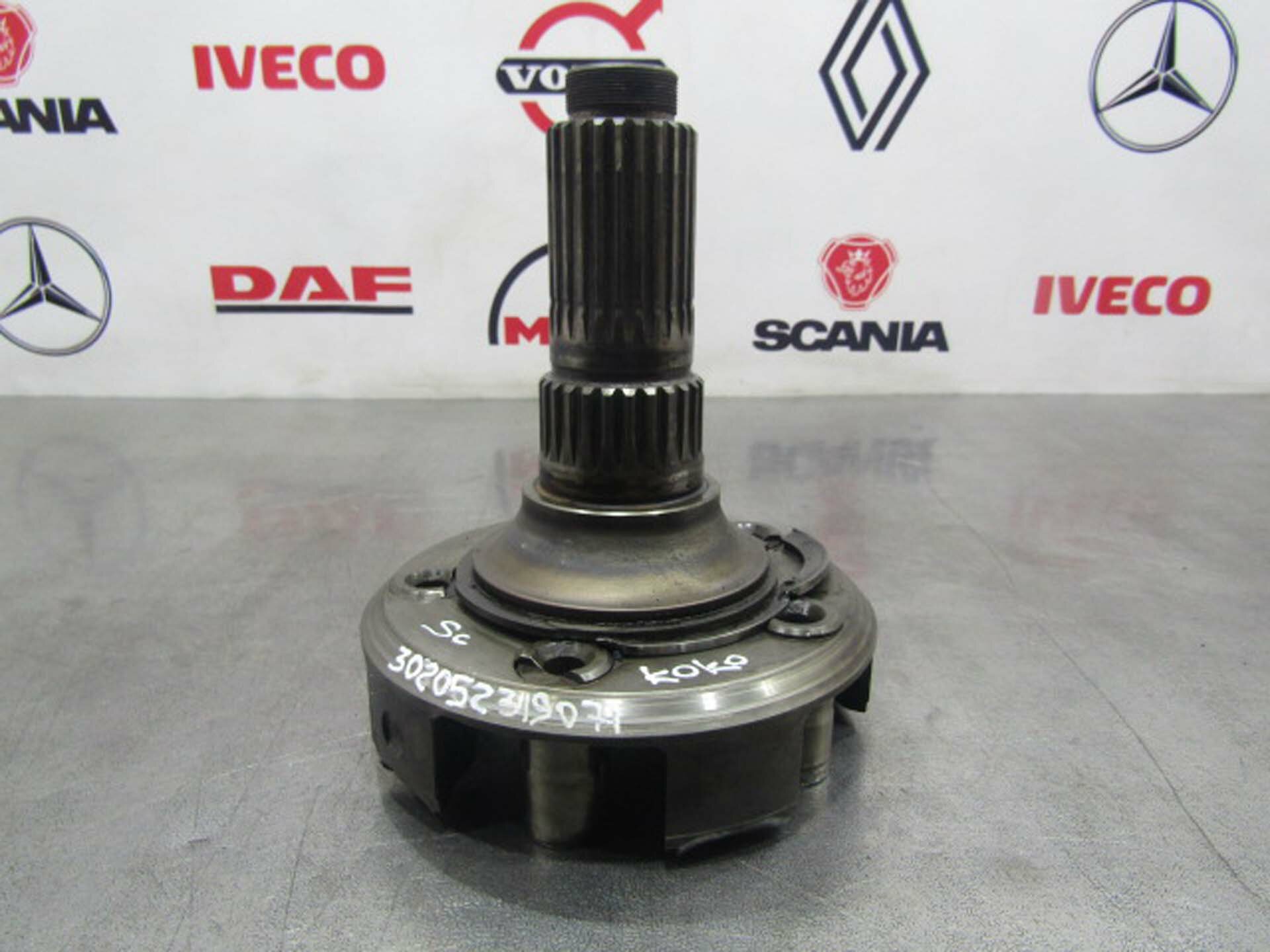 Вал планетарной передачи КПП GR875R SCANIA P, G, R, разобран