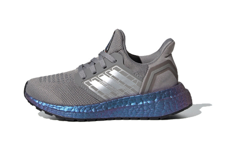 Кроссовки ULT