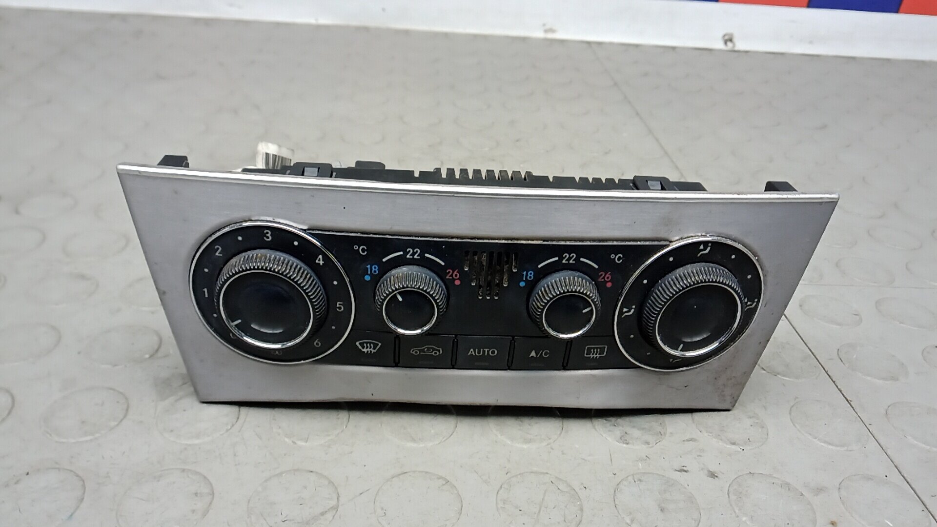 Блок управления печки и климат-контроля MERCEDES BENZ C-CLASS W203