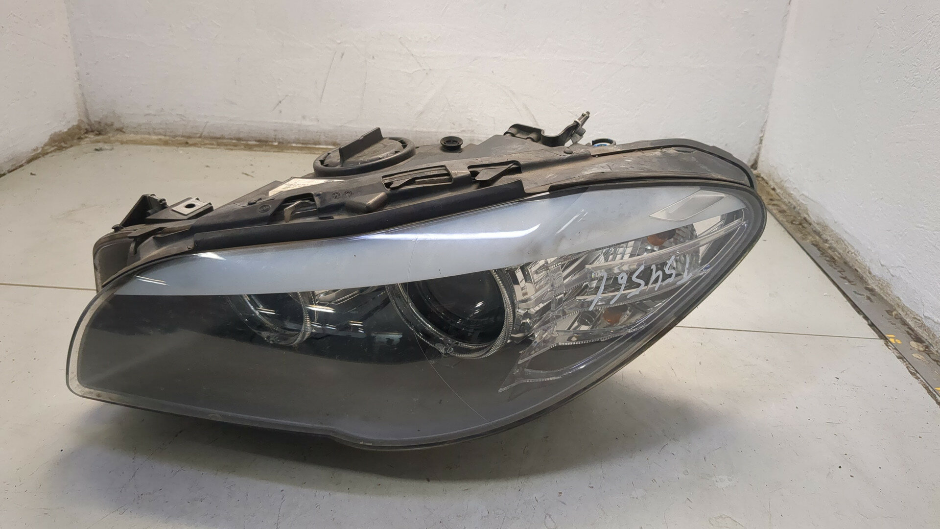 Фара (передняя) левая BMW 5 F10 Б/У