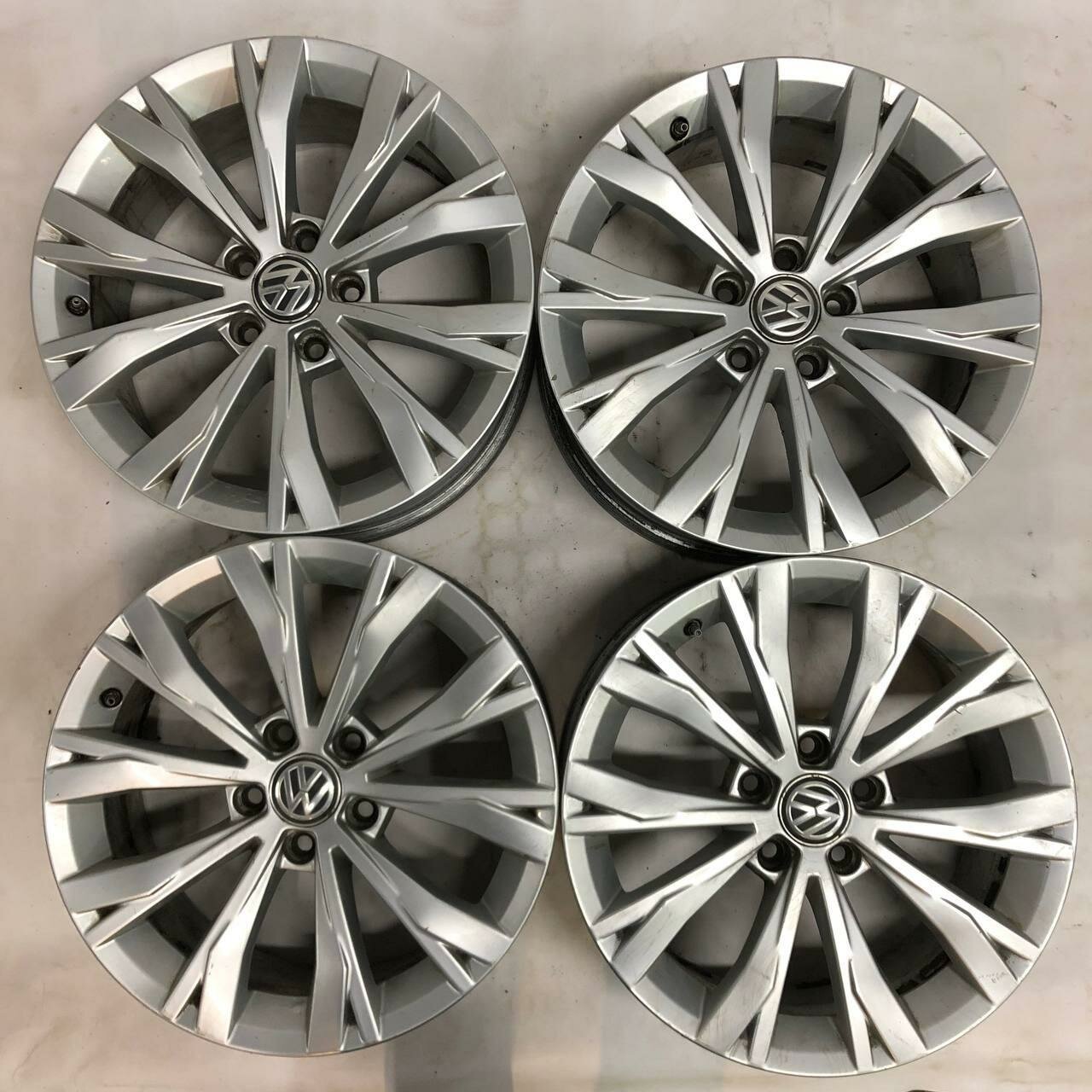 Колесные диски Volkswagen 17x7 PCD 5x112 D57.1 ET40 (оригинал)