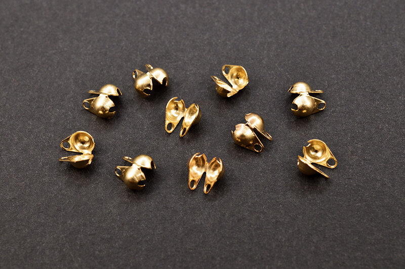 Зажим Каллота 6х4мм, внутренний диаметр 3мм, отверстие 1мм, цвет золото, хирургическая сталь, 04-150, 10шт