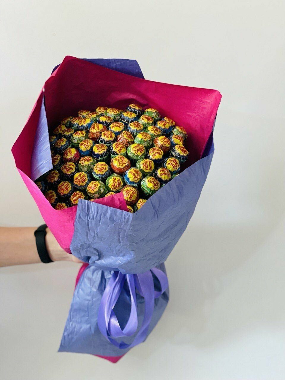 Букет из чупа-чупс 70шт
