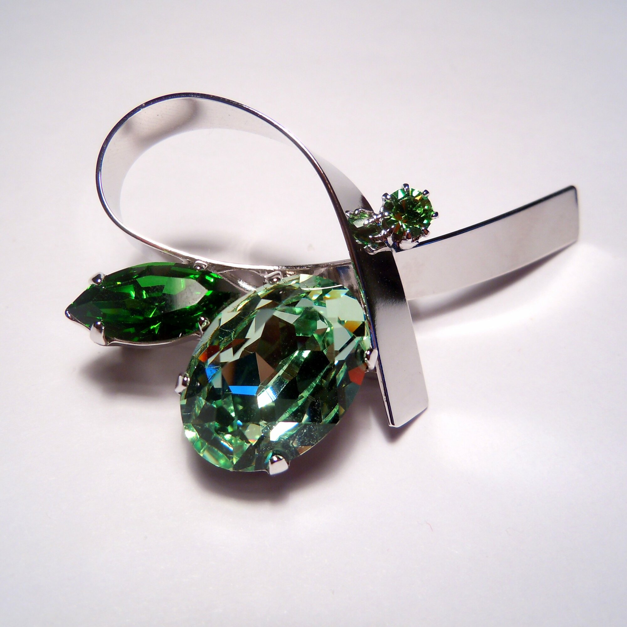 Брошь, кристаллы Swarovski