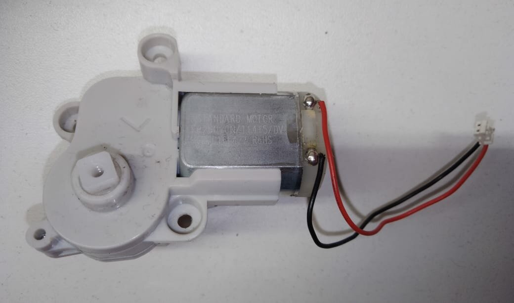 Двигатель боковой щетки левый (L) робота пылесоса Tefal X-plorer Serie 60 RG7455WH