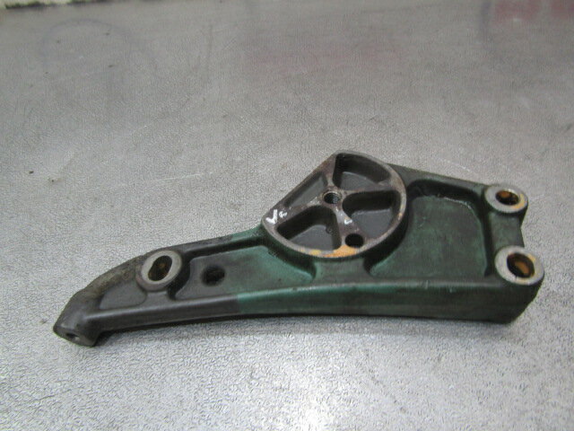 Кронштейн генератора двигателя D13A Volvo FM, FH