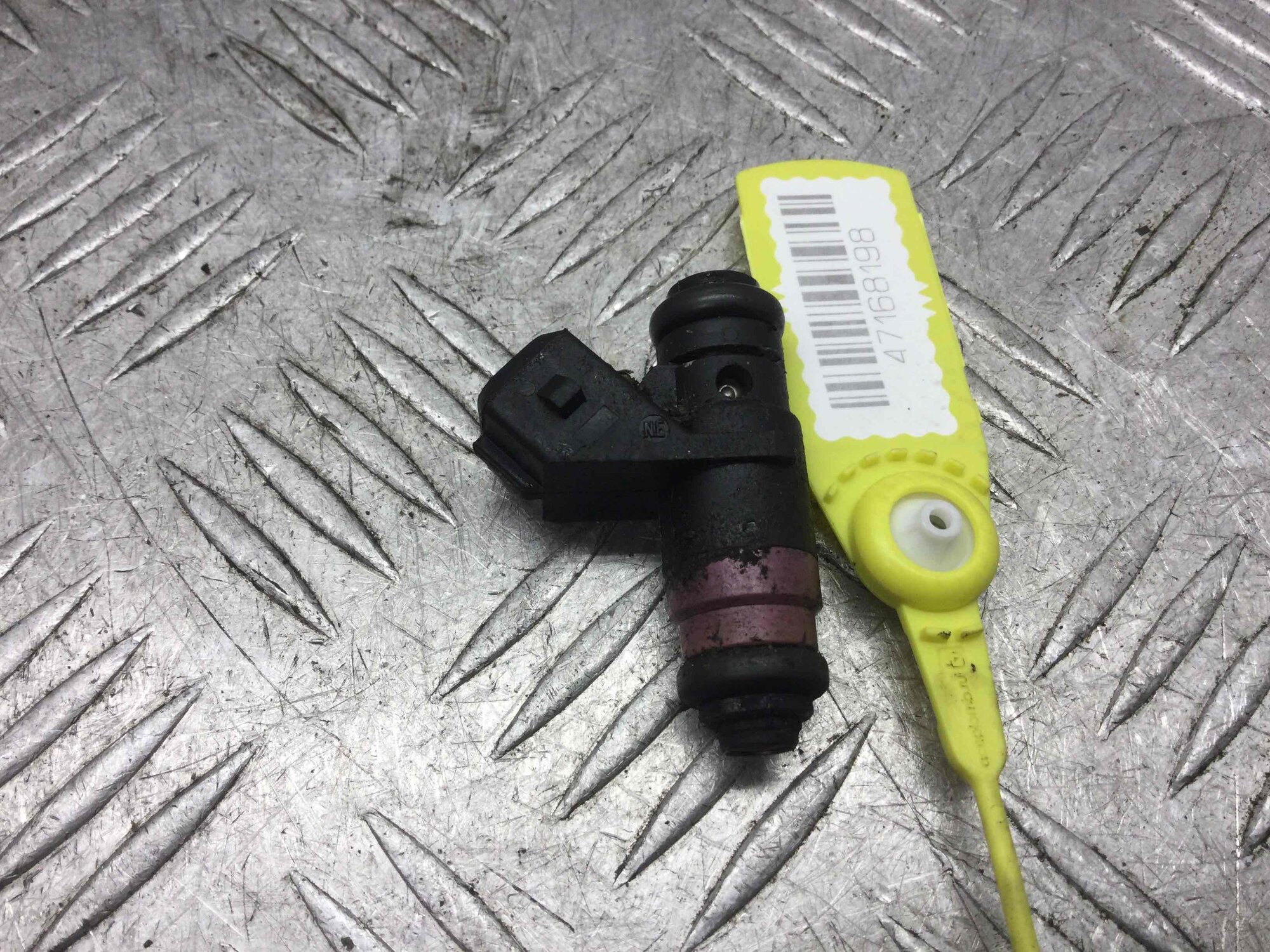 Б/У Форсунка Renault Scenic 2 поколение (2003-2006) 2009 г.