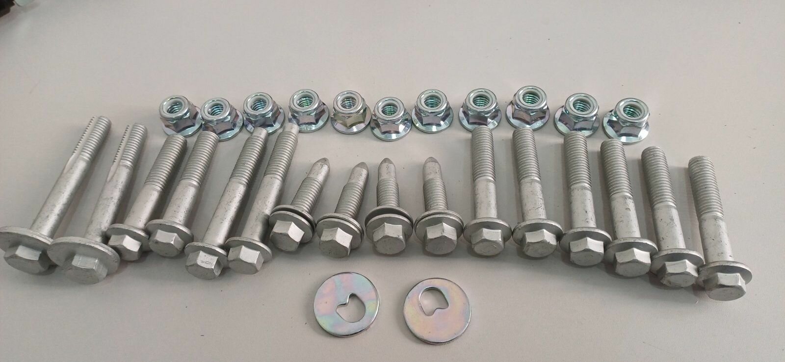 Комплект болтов задней подвески форд фокус 3 Ford Focus 3 комплект 16 шт.