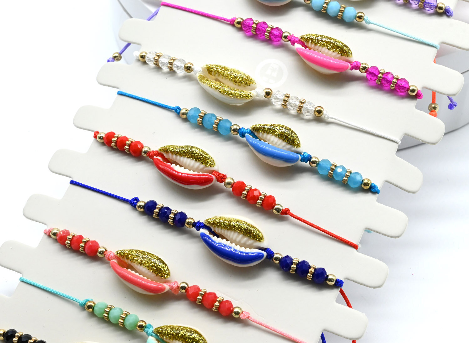 Браслет, бисер