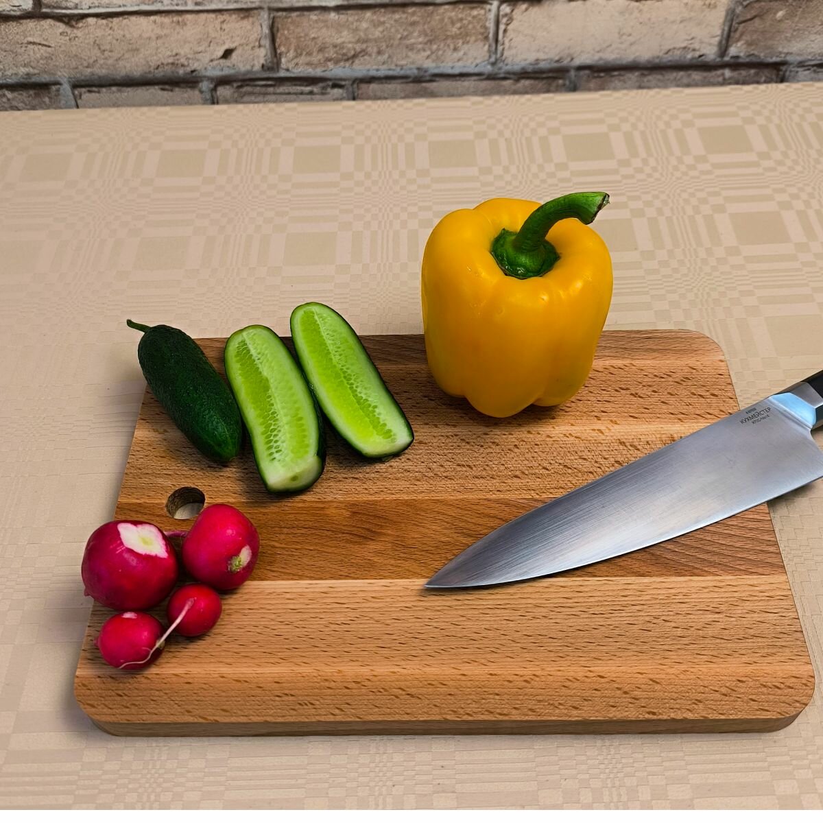 Доска разделочная деревянная для кухни из натурального дерева бука, длина 30 см, ширина 20 см