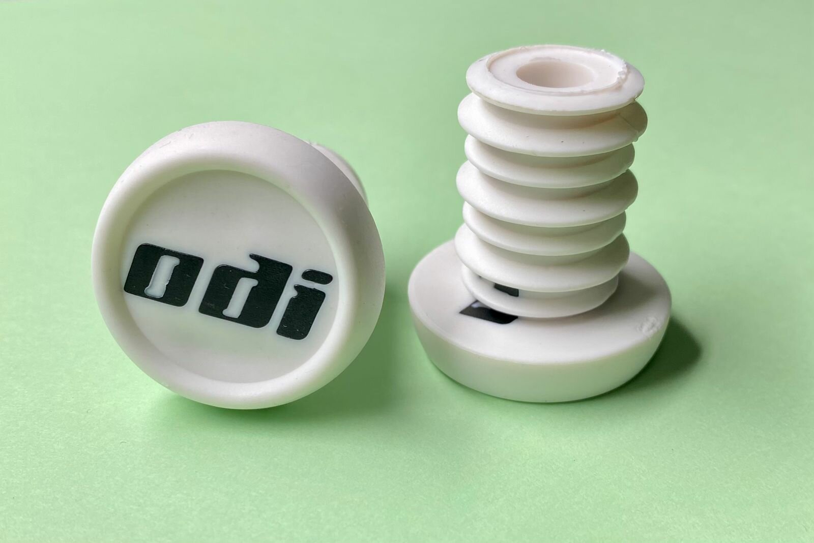 Баренды Odi для трюкового самоката белые - 2 штуки