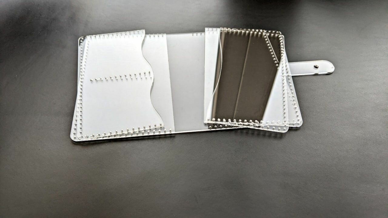 Лекало для шитья кожи из акрила - выкройка Докхолдер с хлястиком