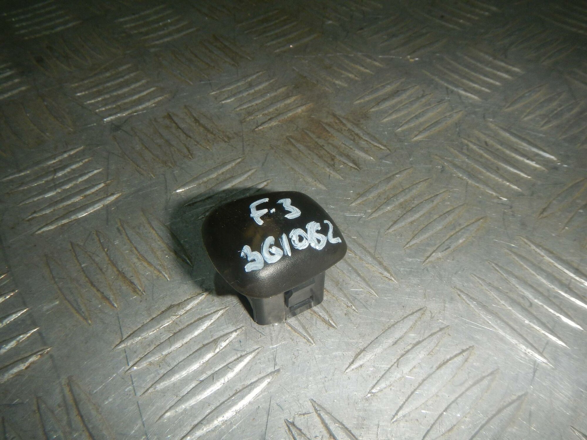 Б/У Датчик света, Ford (Форд)-FOCUS 3 (11-) FORD FOCUS 3 (11-19) Без повреждений 361062 FORD арт. AM5T19E663AB