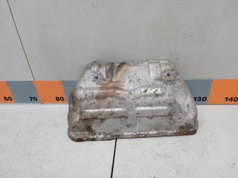 Б/У Порше Кайен Экран тепловой Porsche Cayenne 2010 958 215314 PORSCHE арт. 03H253035AC