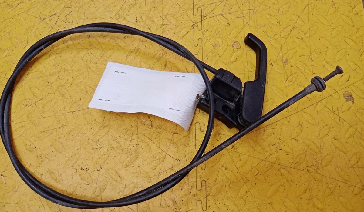 Ручка открывания капота Sprinter (901-905)/Sprinter Classic (909) Mercedes-Benz