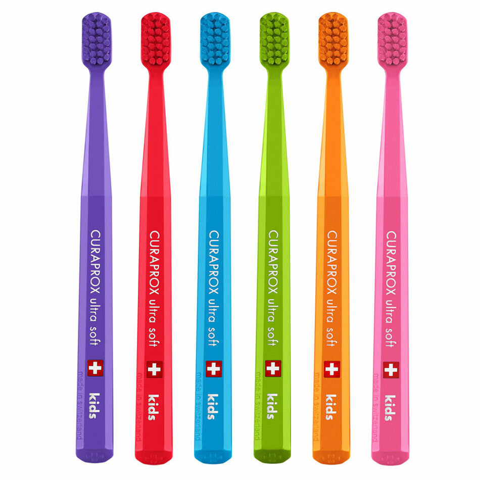 Curaprox щетка зубная детская Kids Ultra Soft цвета в ассортименте