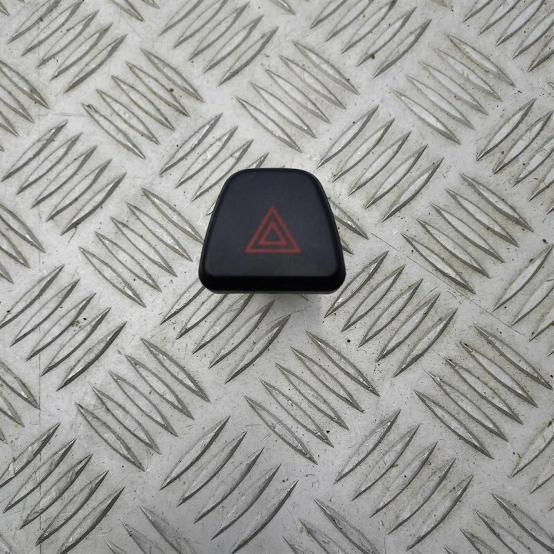 Б/У Кнопка аварийной сигнализации LADA Granta / Лада Гранта 1.6 11186 87Л.С 2017