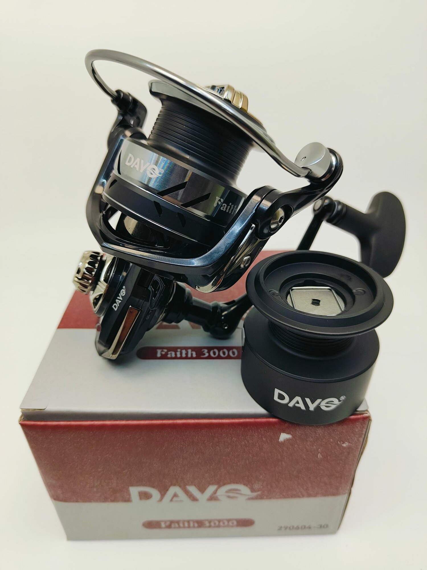 Катушка для спиннинга Dayo Faith 2000