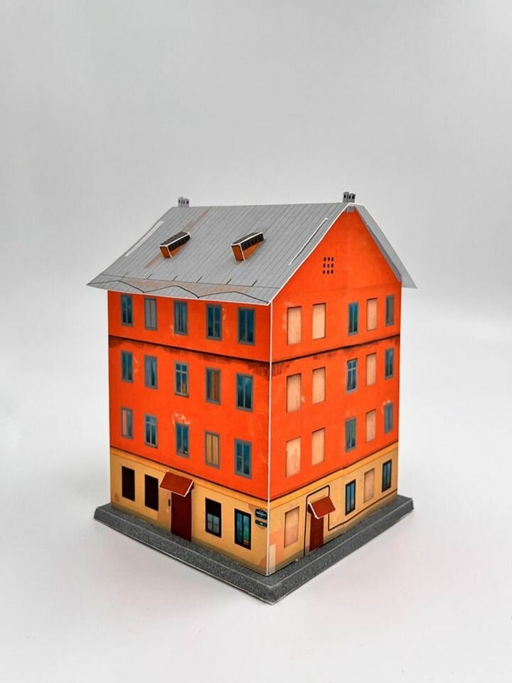 Петербургский доходный дом. Сборная модель без клея и ножниц
