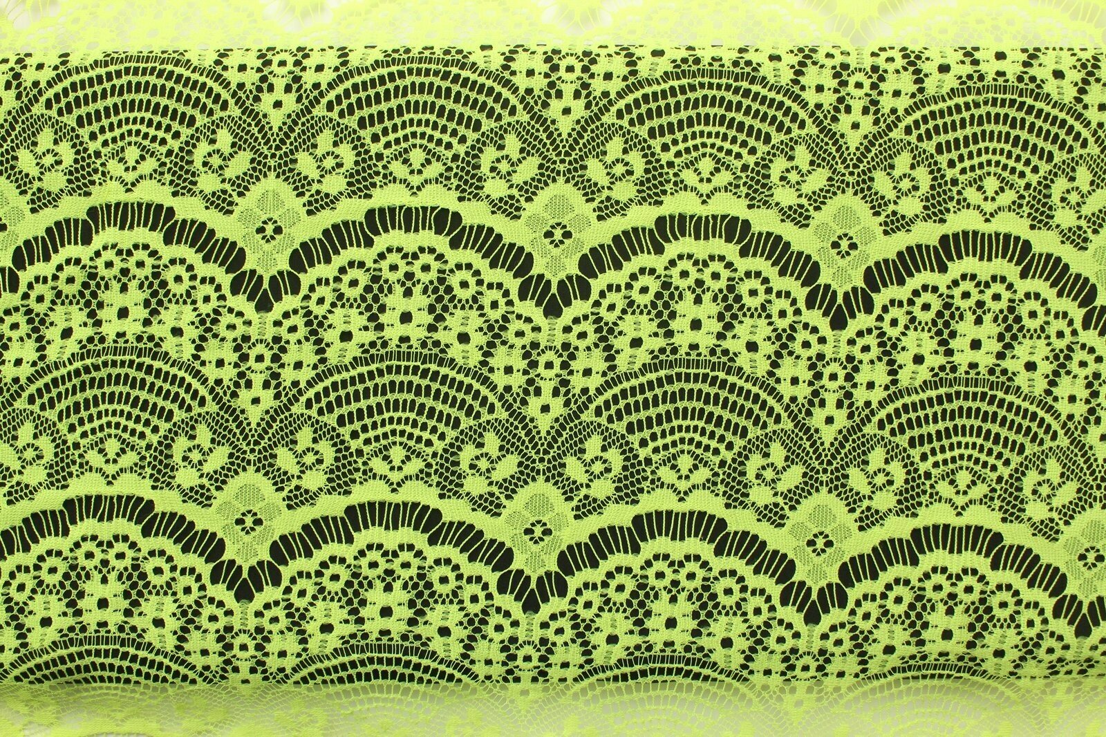 Ткань Кружевное полотно шантильи цвета яркого лайма с поперечным узором, ш126см, 0,5 м