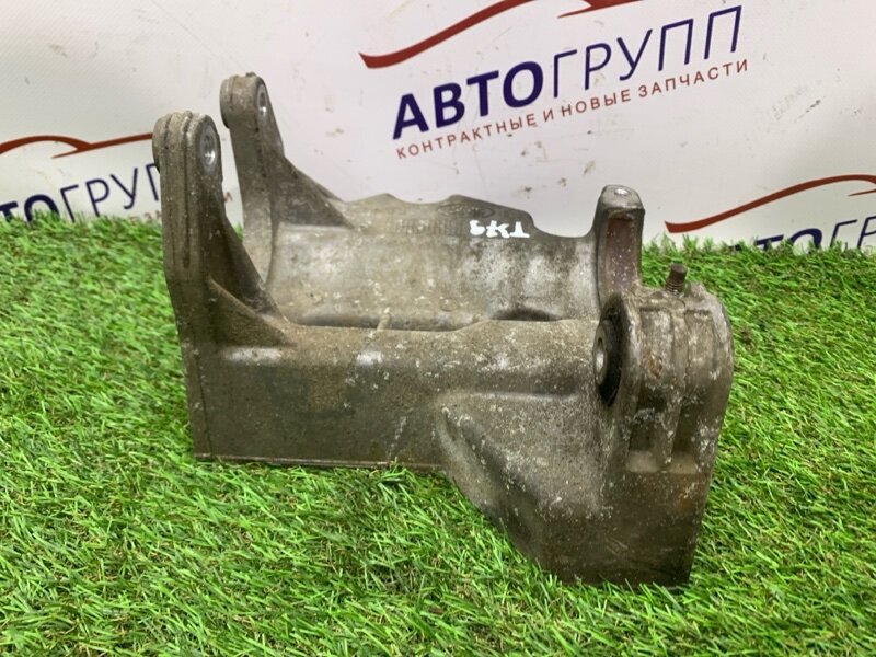 Кронштейн промежуточного вала LR Freelander 2 L359 LCI Л359 Рестайлинг LR003449