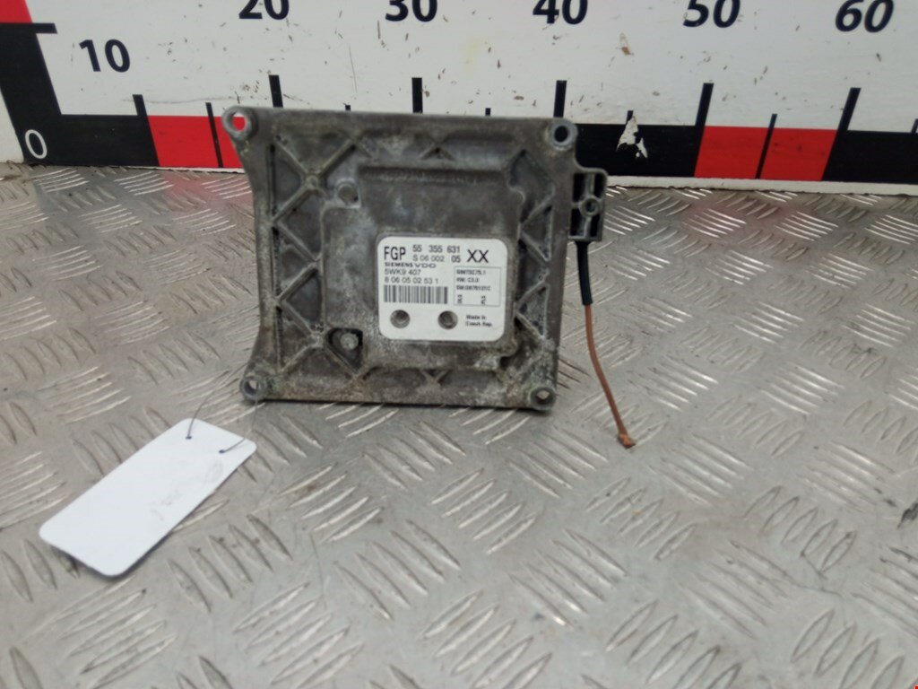 Блок управления двигателем Opel Astra H 55560130 арт. 1592209