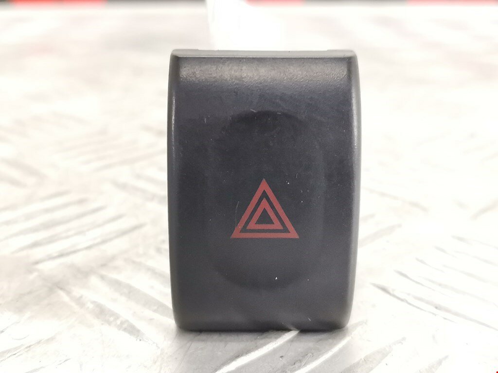 Кнопка аварийной сигнализации Chevrolet Tacuma 96264415 арт. 1076923