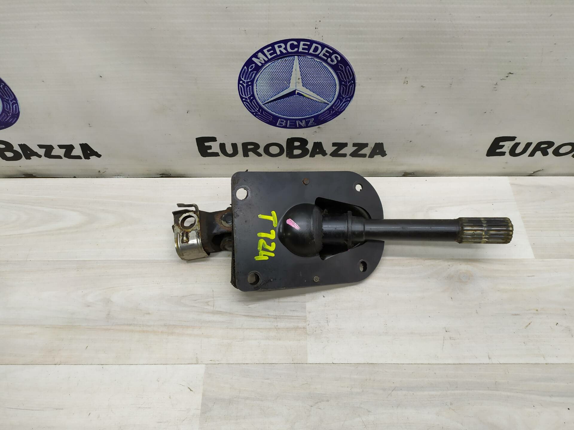 Рулевой карданчик Mercedes Sprinter W906 A9067400437