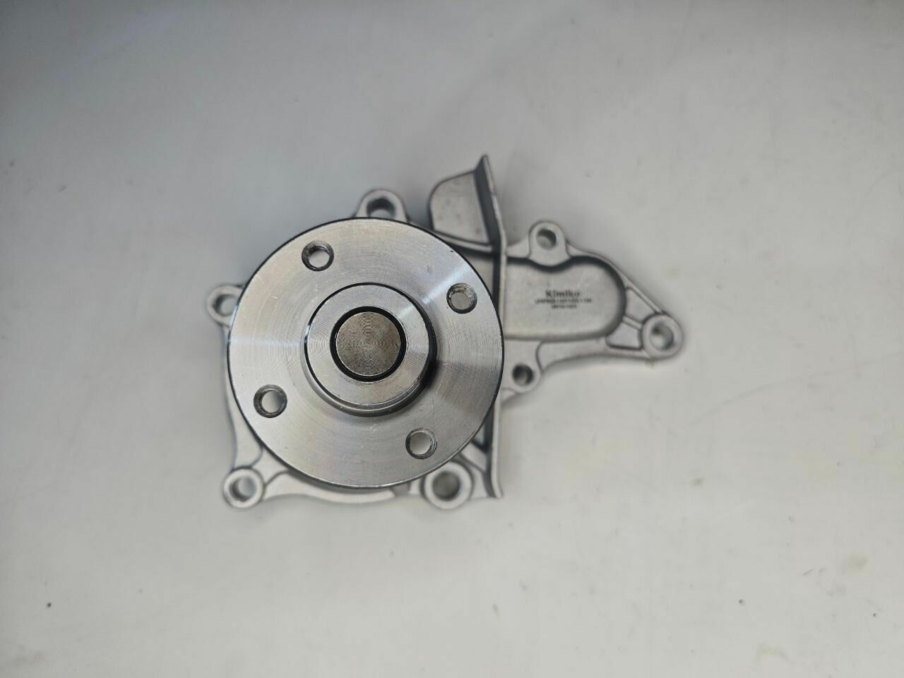 Насос водяной KIMIKO Geely MK Cross [1.5 16V 5MT хетчбэк] LF479Q31307100A1KM