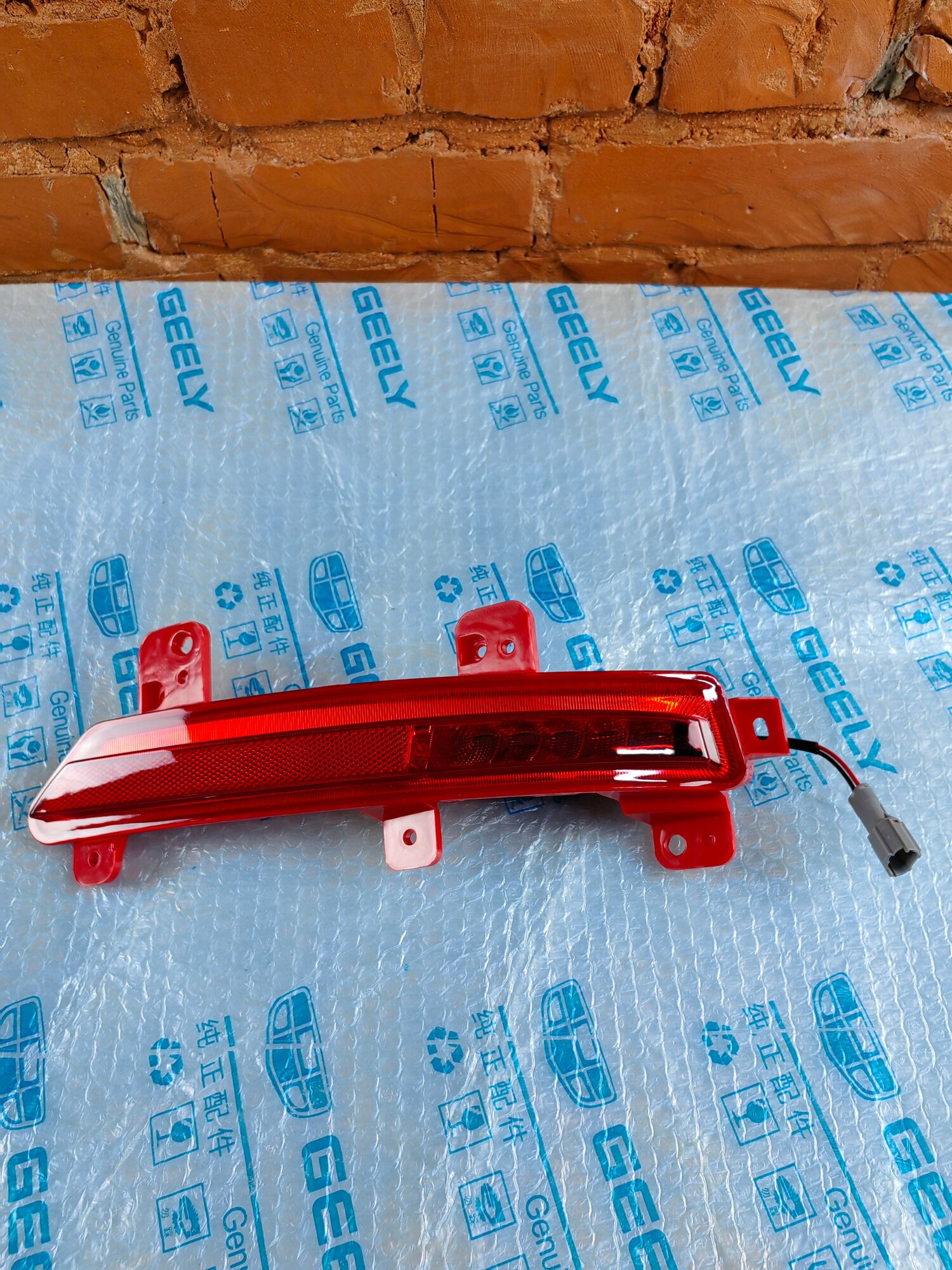 GEELY Фонарь противотуманный задний Geely Monjaro 7057035200