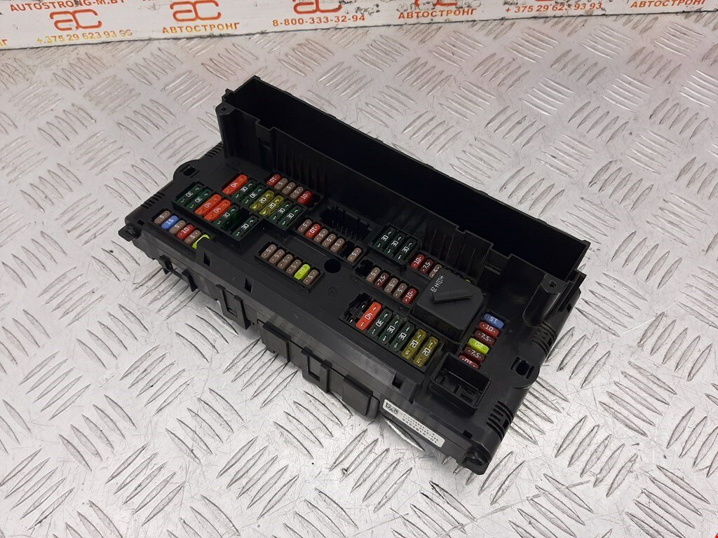 Блок предохранителей BMW 5-Series (F07/F10/F11/F18) 61149252815 арт. 709795