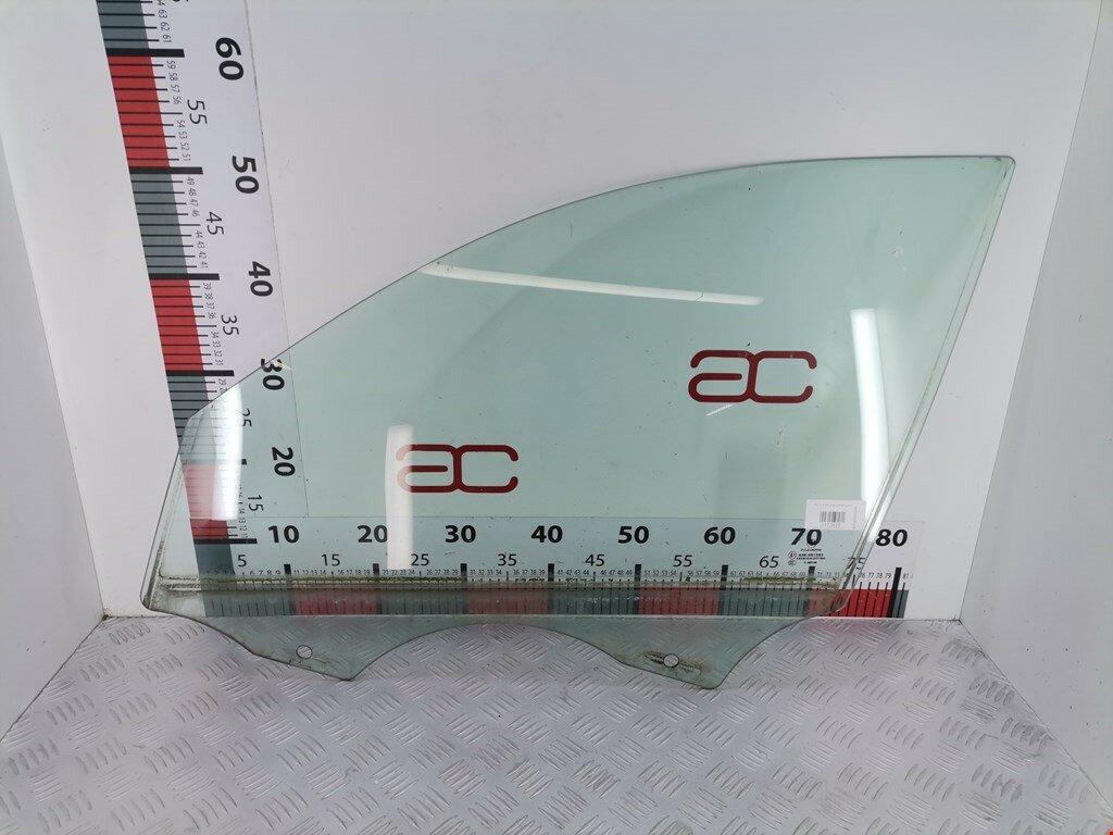 Стекло двери передней левой BMW 3-Series (E90/E91/E92/E93) 51337060263 арт. 1973629