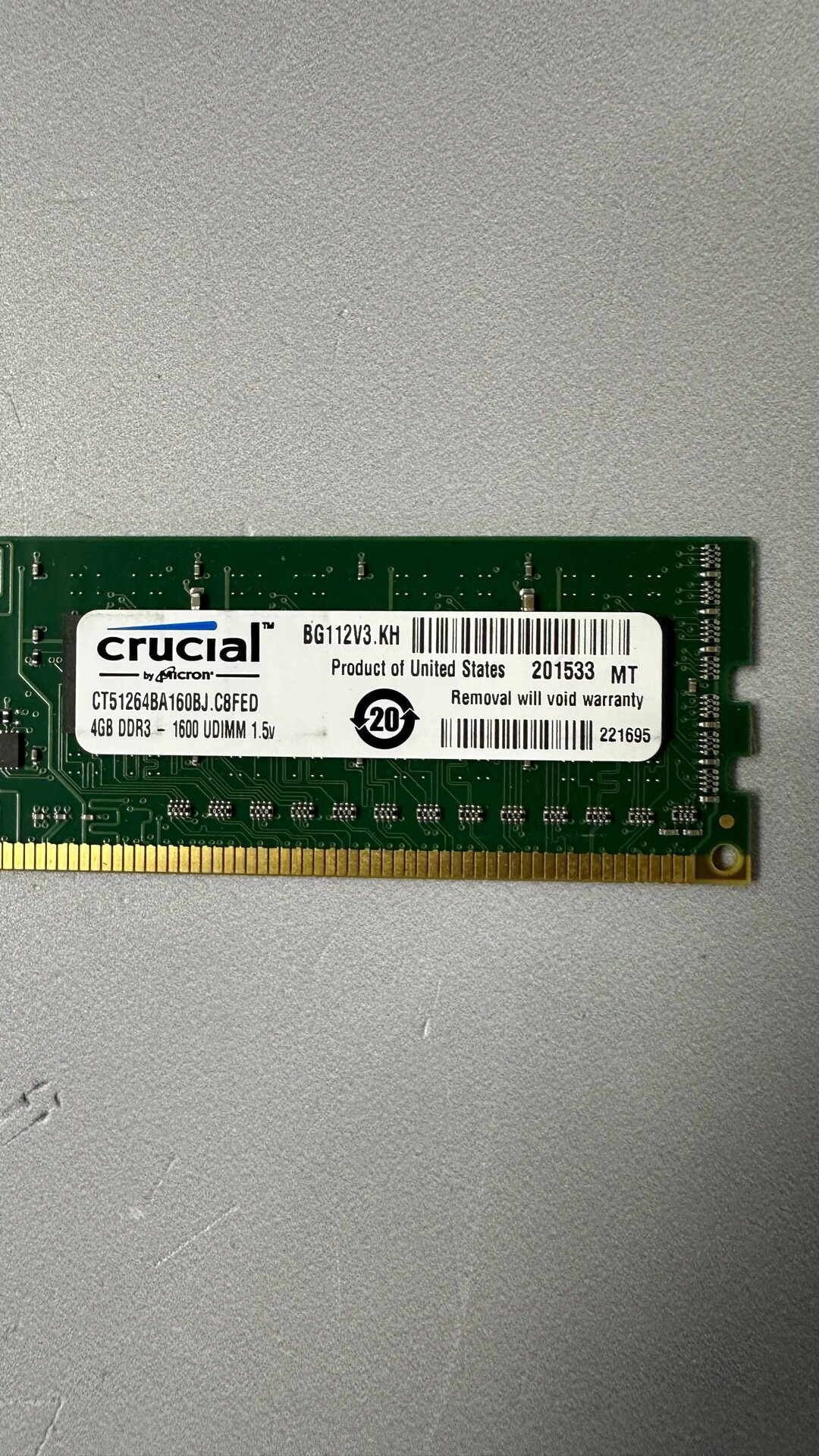 Оперативная память Crucial 4 ГБ DDR3 1600 МГц DIMM CL11 CT51264BA160BJ