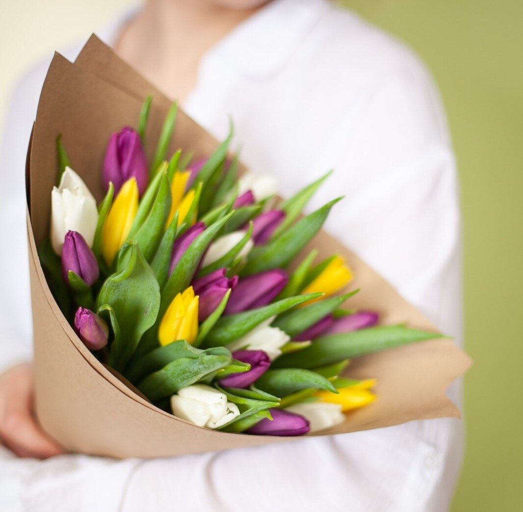 Букет цветов из 25 тюльпанов микс