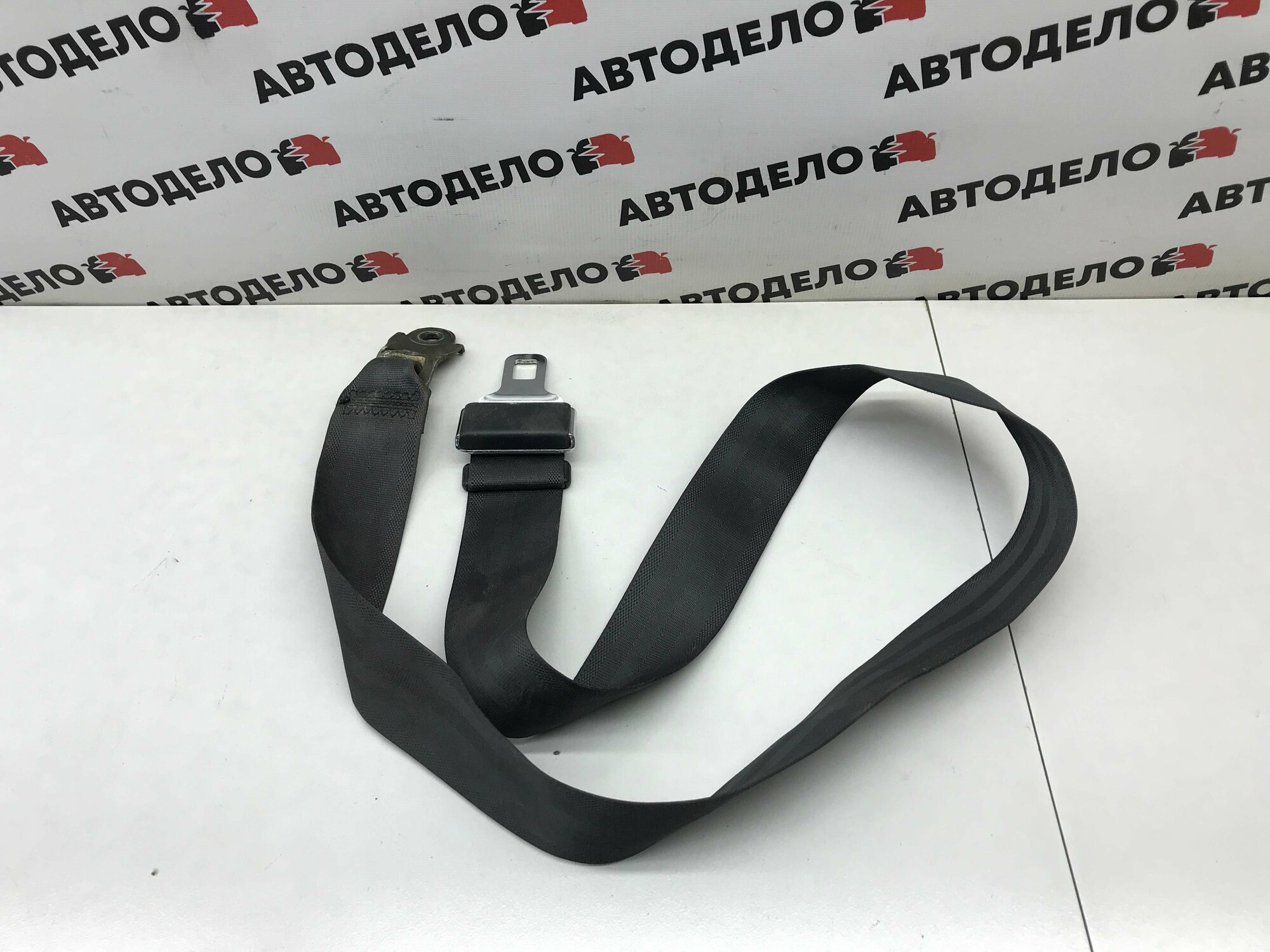 Ремень безопасности з/ц Mazda Familia GF-BJ 98 г