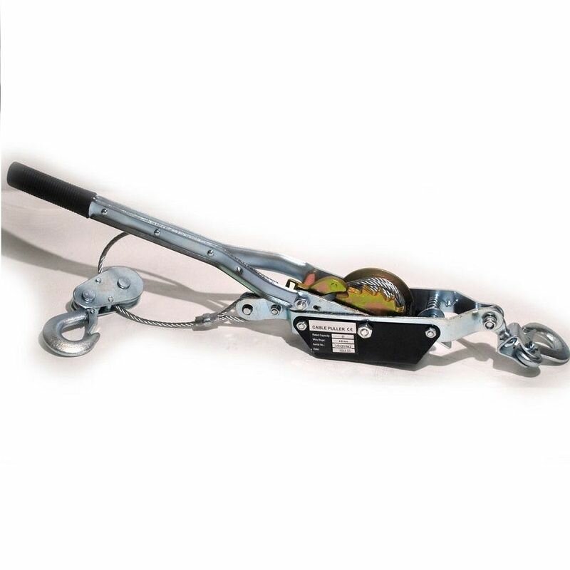 Лебедка автомобильная 2 т 2,2 м