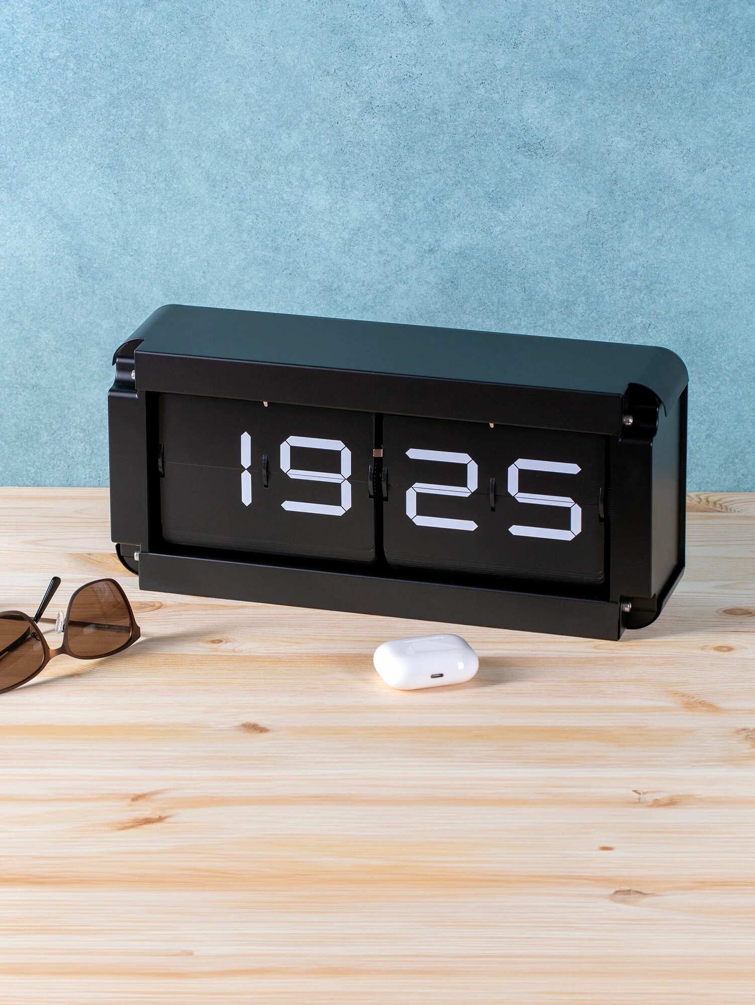Большие перекидные часы FLIP CLOCK Black, 36х17х9 см (формат 24 часа)