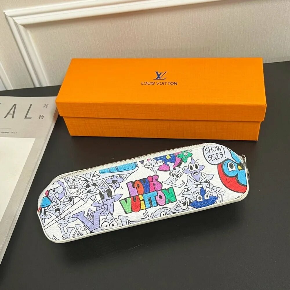 Louis Vuitton Пенал для карандашей пенал
