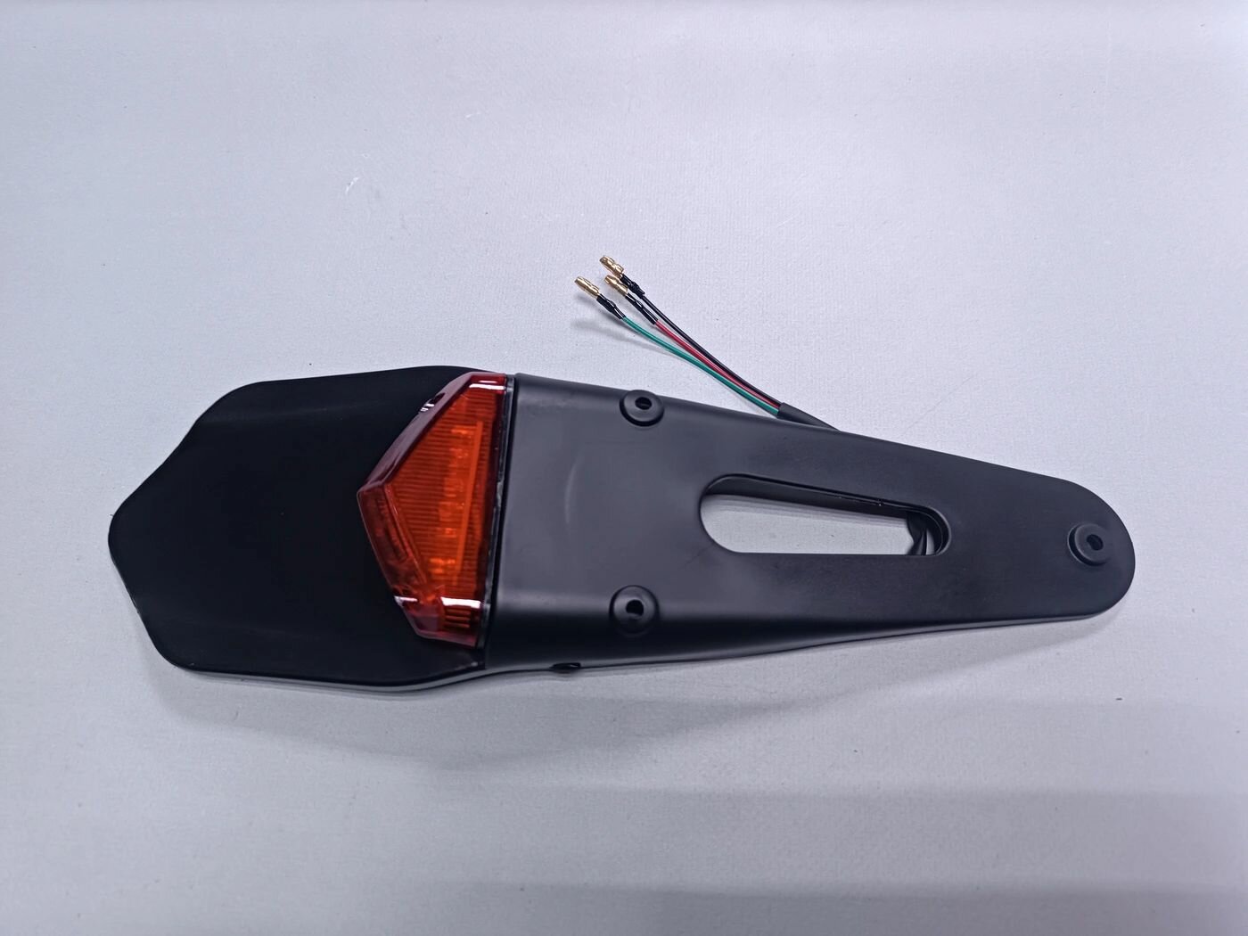 Стоп-сигнал в сборе с подкрылком KAYO K6, KT250 (2021-)