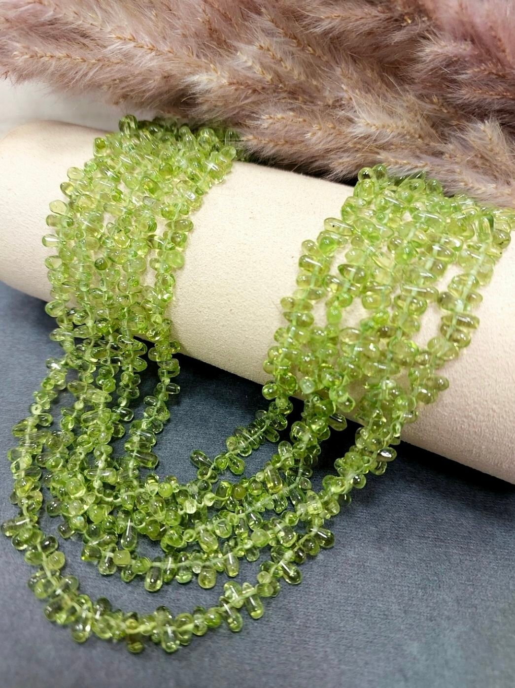 Бусины бриолеты перидот/хризолит капля гладкая 5-8 мм (34 см), Suntrim