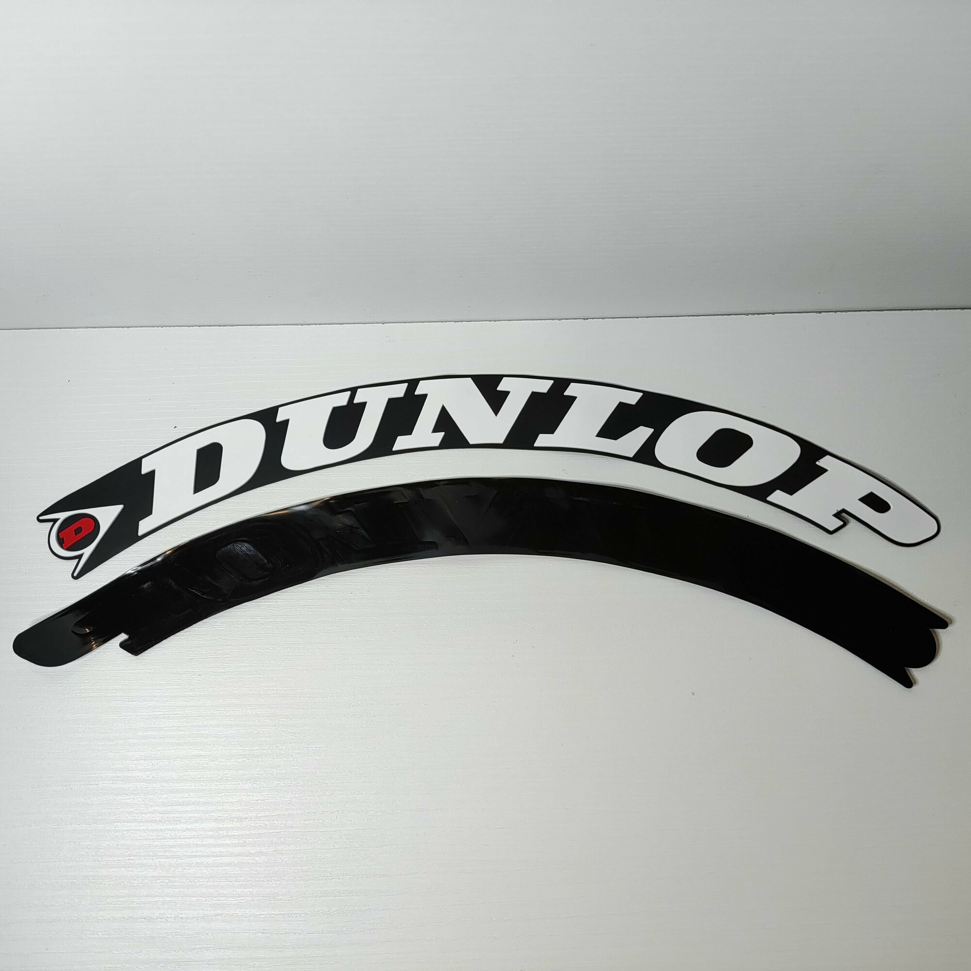 Наклейки на шины DUNLOP. Клей в комплекте. Резиновые буквы для колес авто, надписи спортивные на диски и резину.