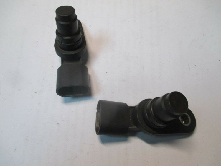 Датчик положения распредвала 12577245 Опель Антара Шевроле Каптива 2,4л Кобальт