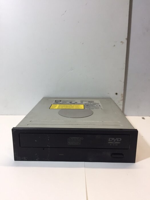 Пишущий привод DVD ROM CD-RW LITE-ON SOHC-4832K IDE черный